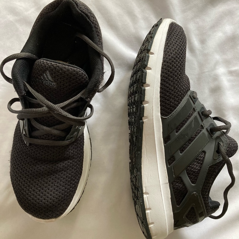 Adidas Mesh Cloudfoam Sneakers. - Gem